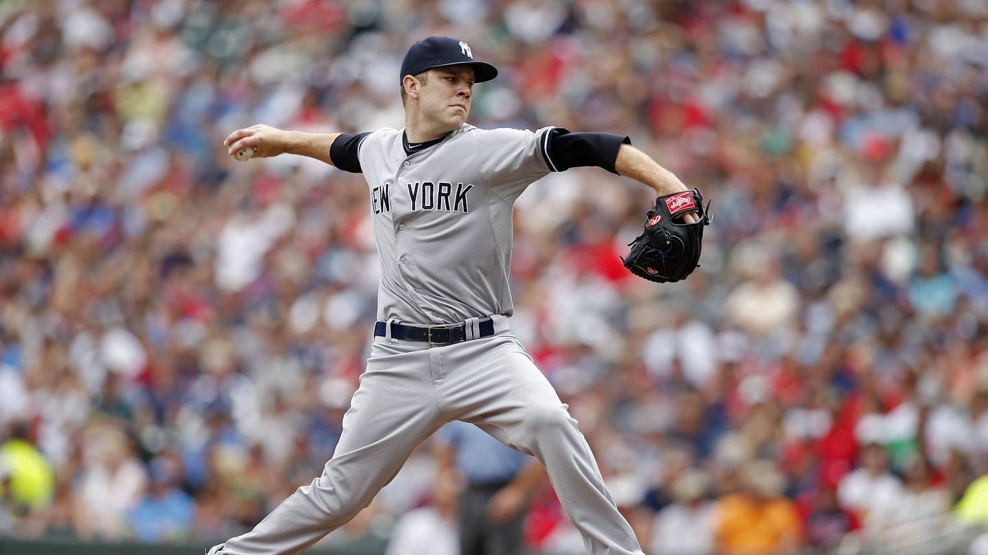 2 Former Yankees Pitchers Retire