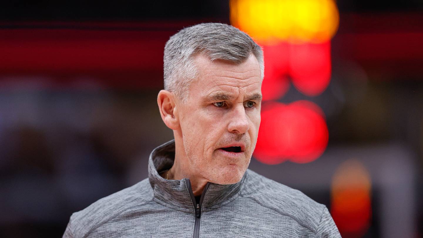 Billy Donovan encourages the Chicago Bulls to grit their teeth and ...