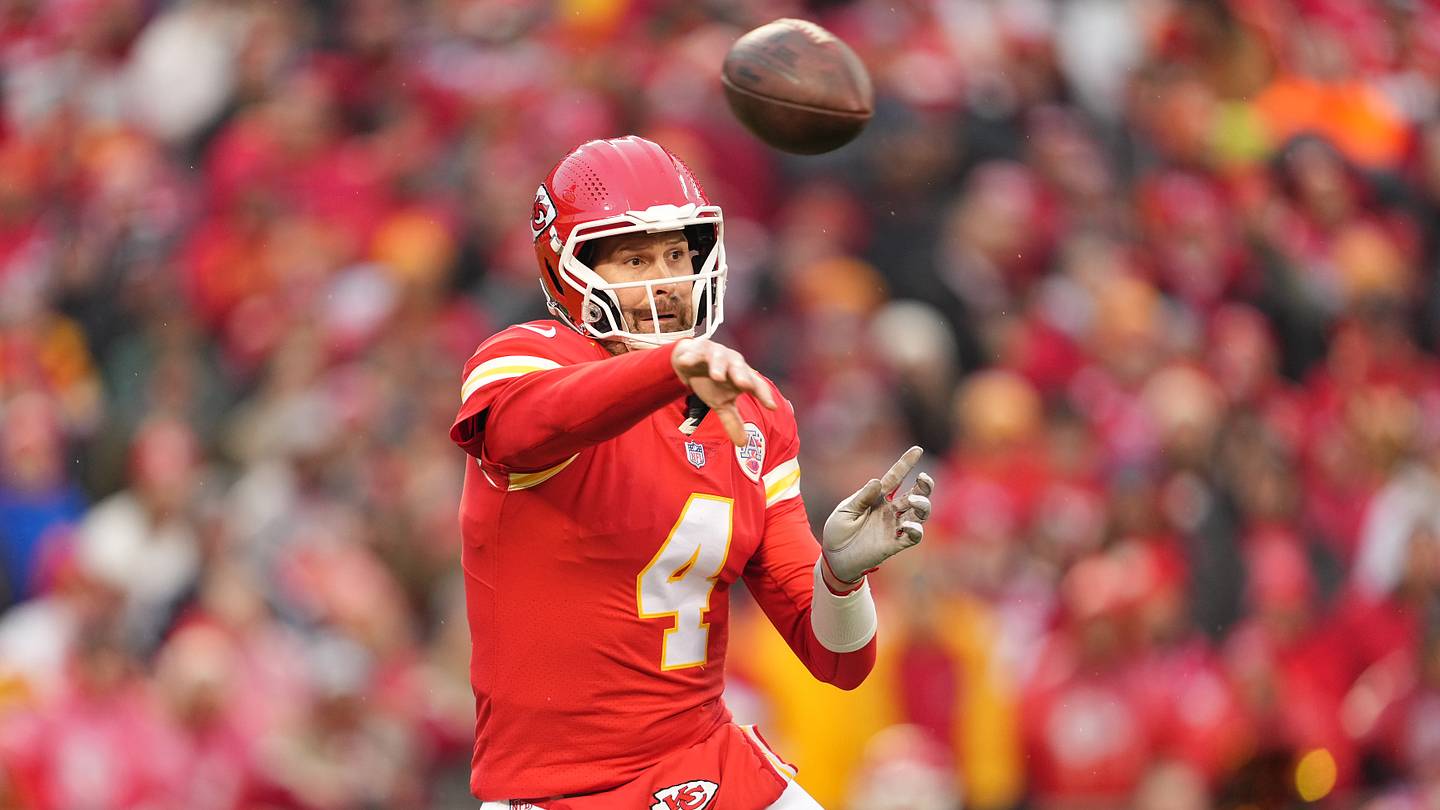 Chiefs Praise ‘Special’ Performance by Chad Henne vs. Jaguars