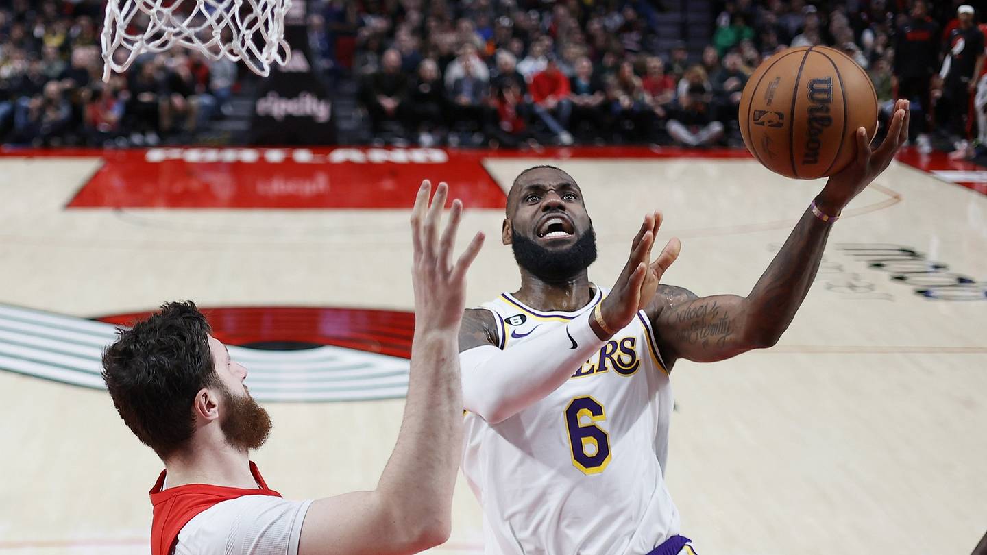 NBA Top Five Performances, Jan. 22: LeBron James Leads Lakers to a 25 ...