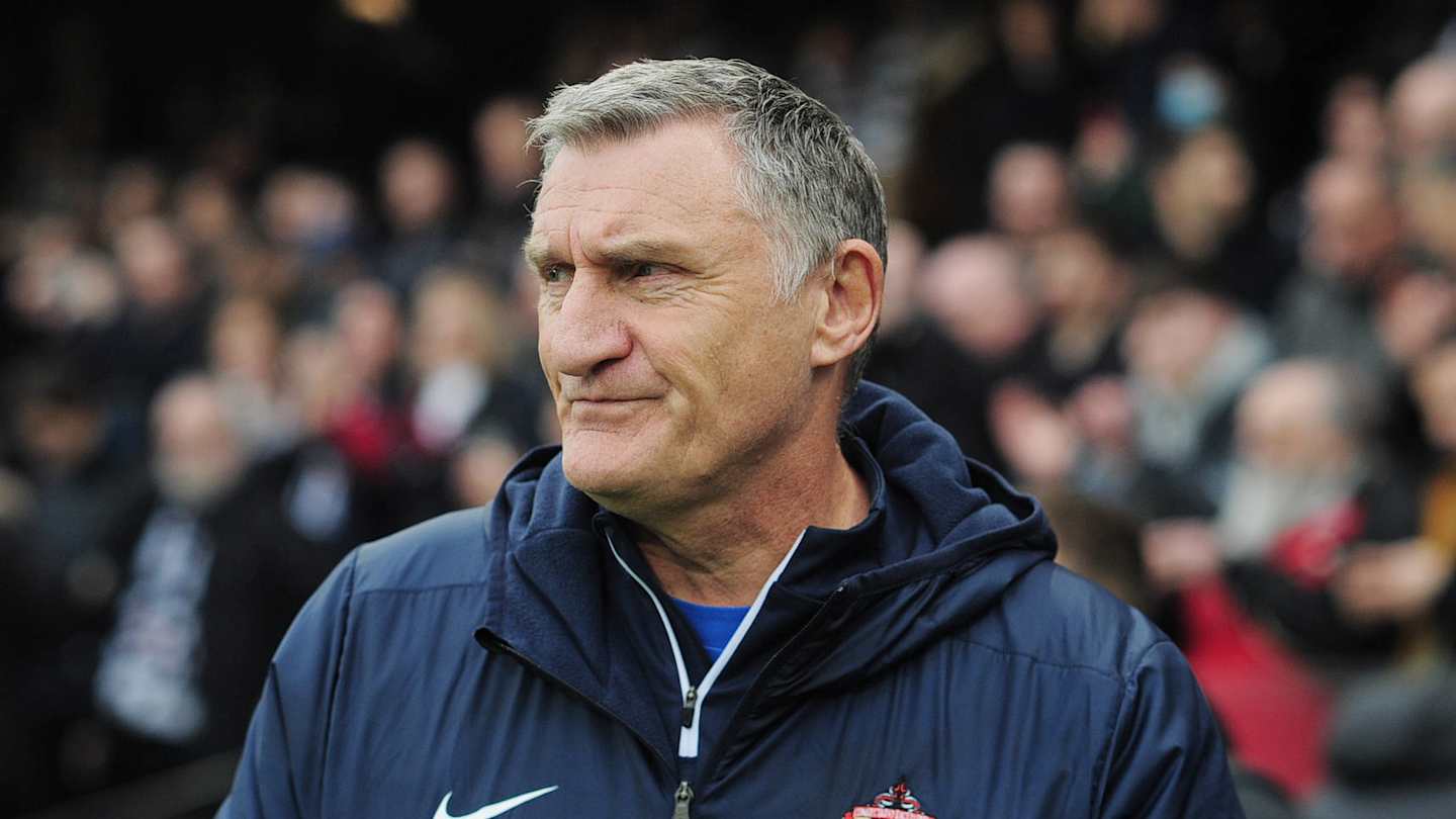 'Class and quality' - Sunderland boss pays tribute to Tony Mowbray ...