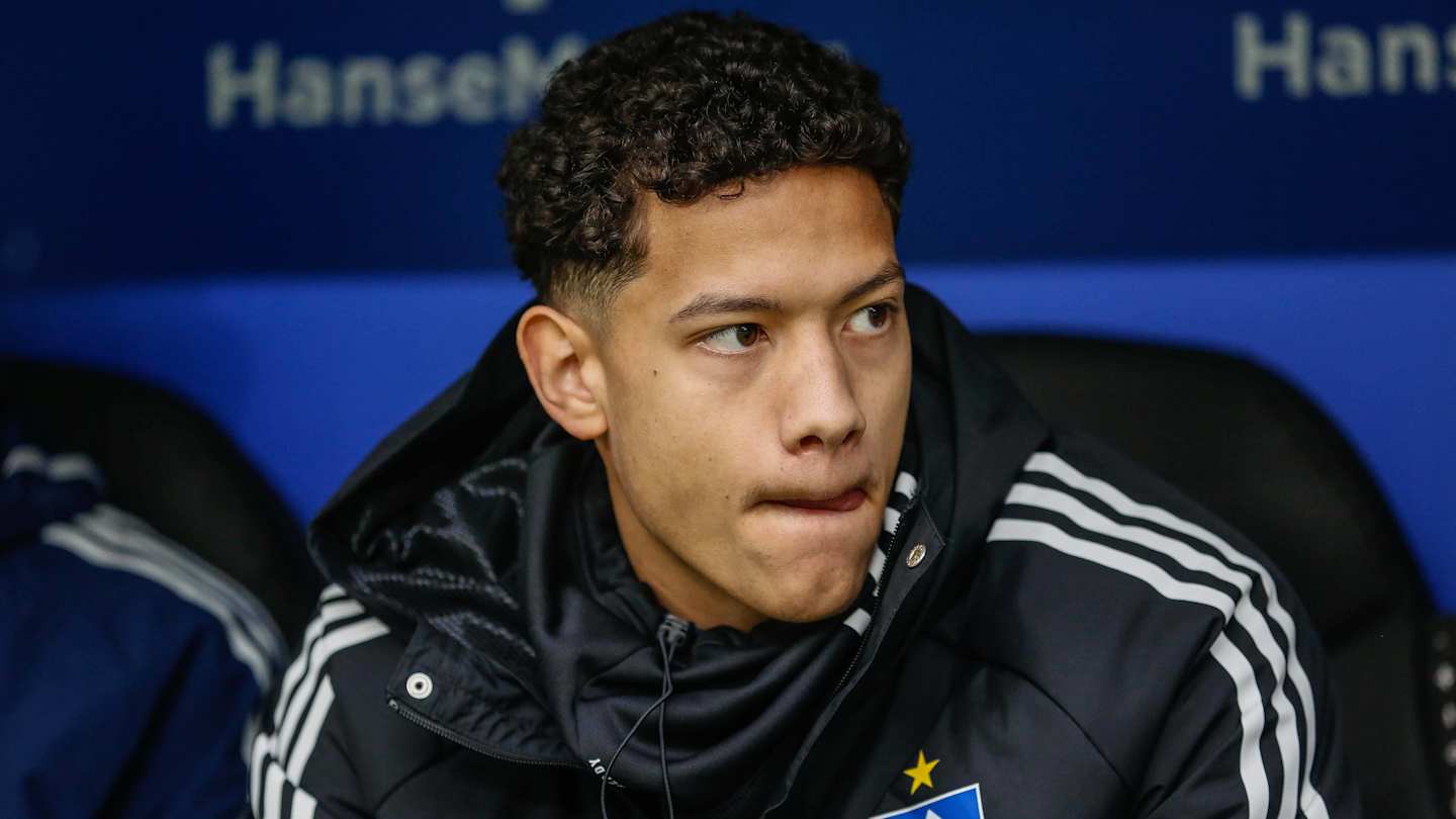 Top Sunderland striker target explains why he rejected January move