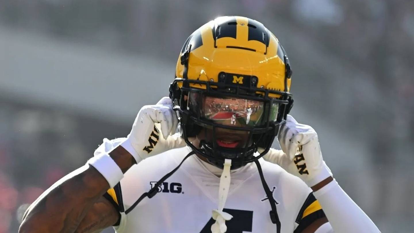WATCH: Michigan's Amorion Walker Showcases Blazing Speed