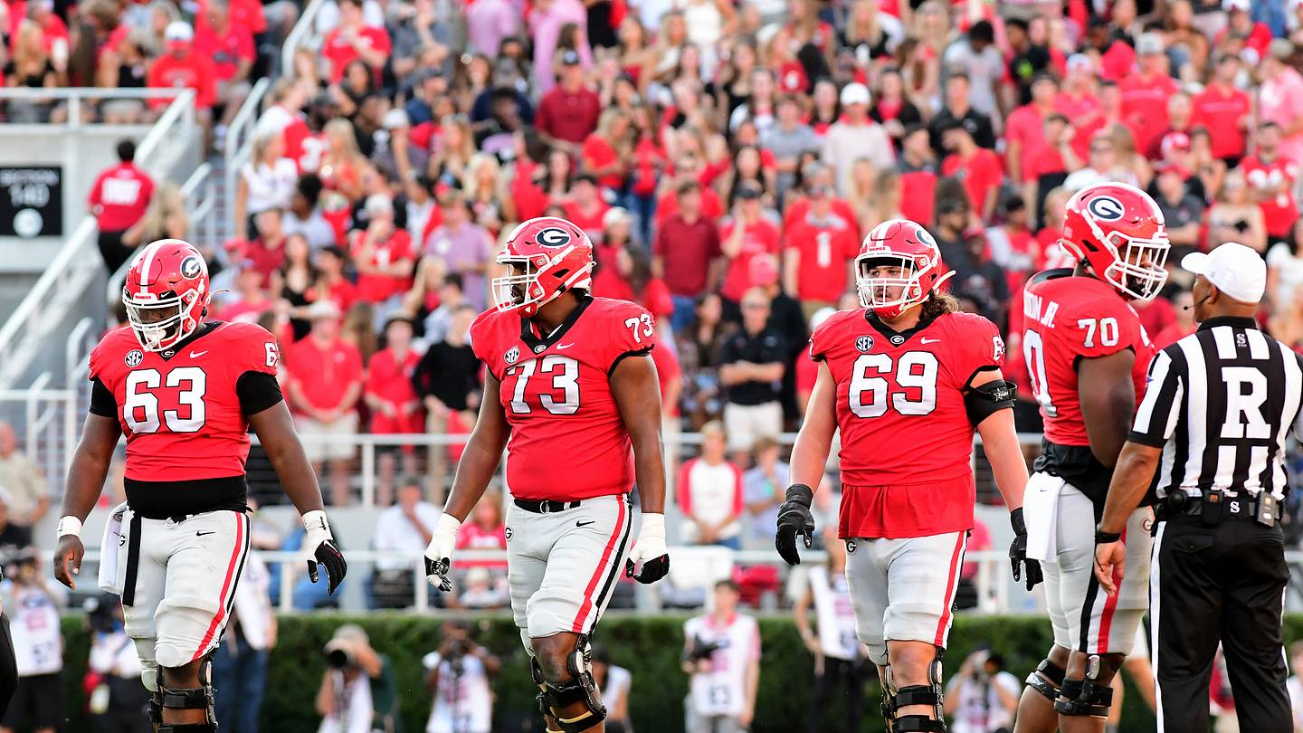 PFF Ranks Tate Ratledge Among Nation's Best