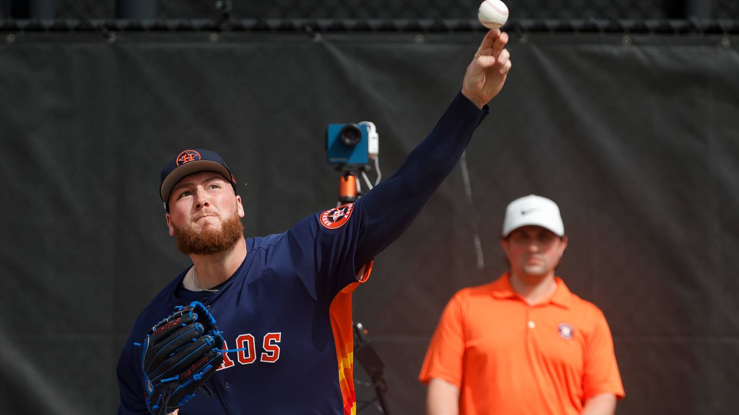 Underdog Reliever Hopes to Contribute for Houston Astros This Season