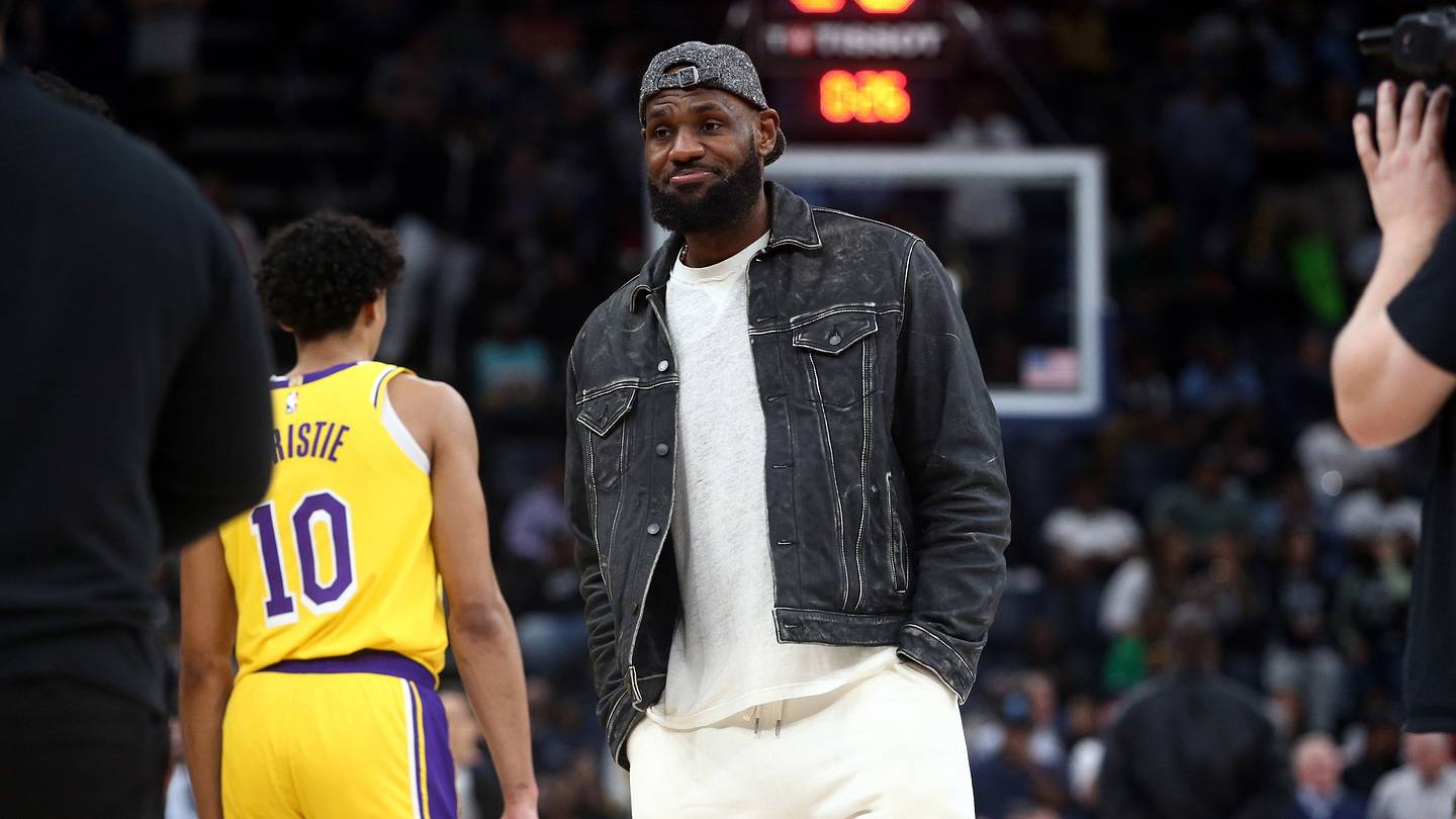 Lakers News: Insider Prognosticates What LeBron James Foot Injury Means ...