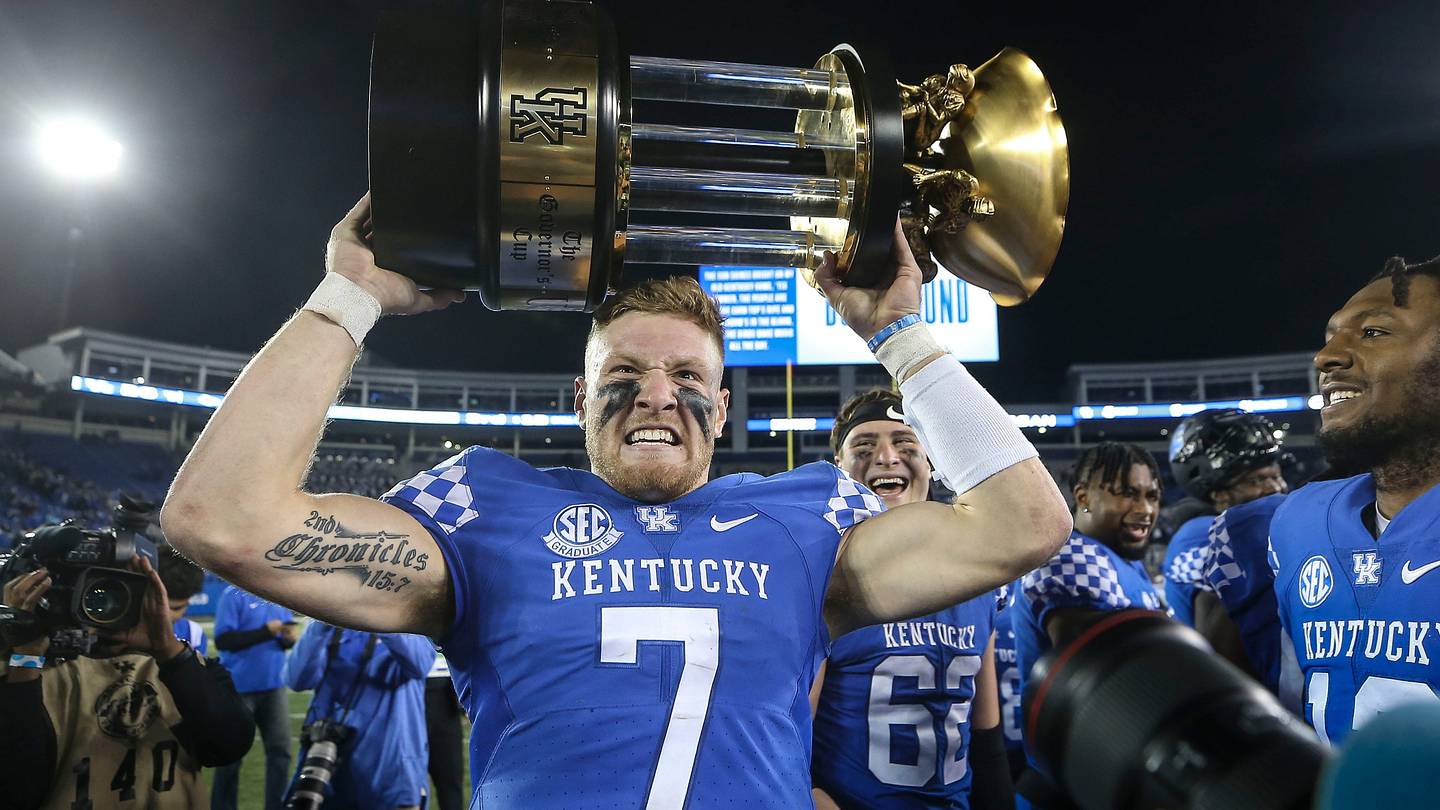 Kentucky QB Will Levis 'Falling Out' of Round 1; Could Commanders Draft?