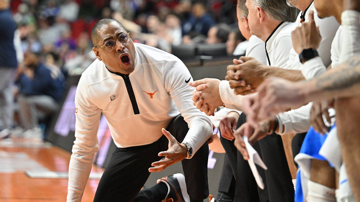 'That's My Coach!': Ex Texas Star Royal Ivey Endorses Rodney Terry As ...