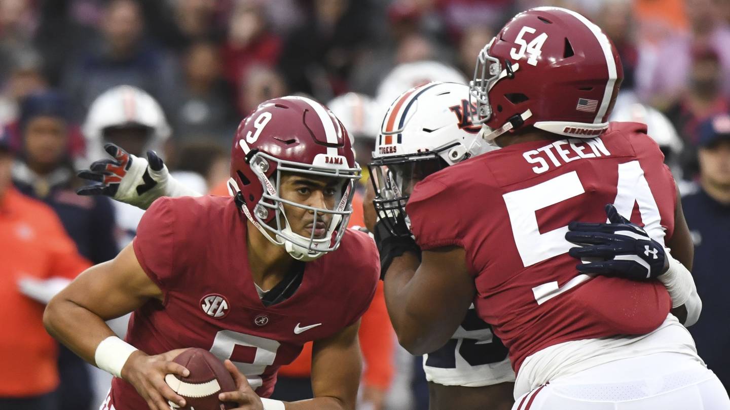 Titans’ Offensive Line Coach Gets Hands-On at Alabama Pro Day