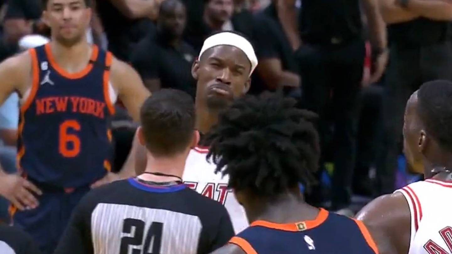 Jimmy Butler Smirking At Julius Randle Already Becoming Miami Heat's ...