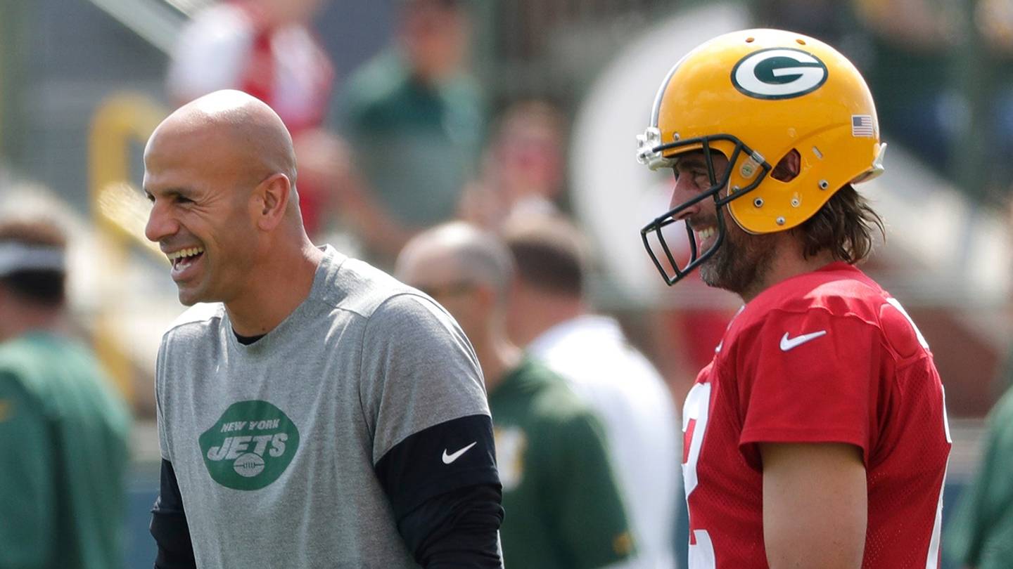 Jets Coach Robert Saleh Was Asked About Aaron Rodgers Situation
