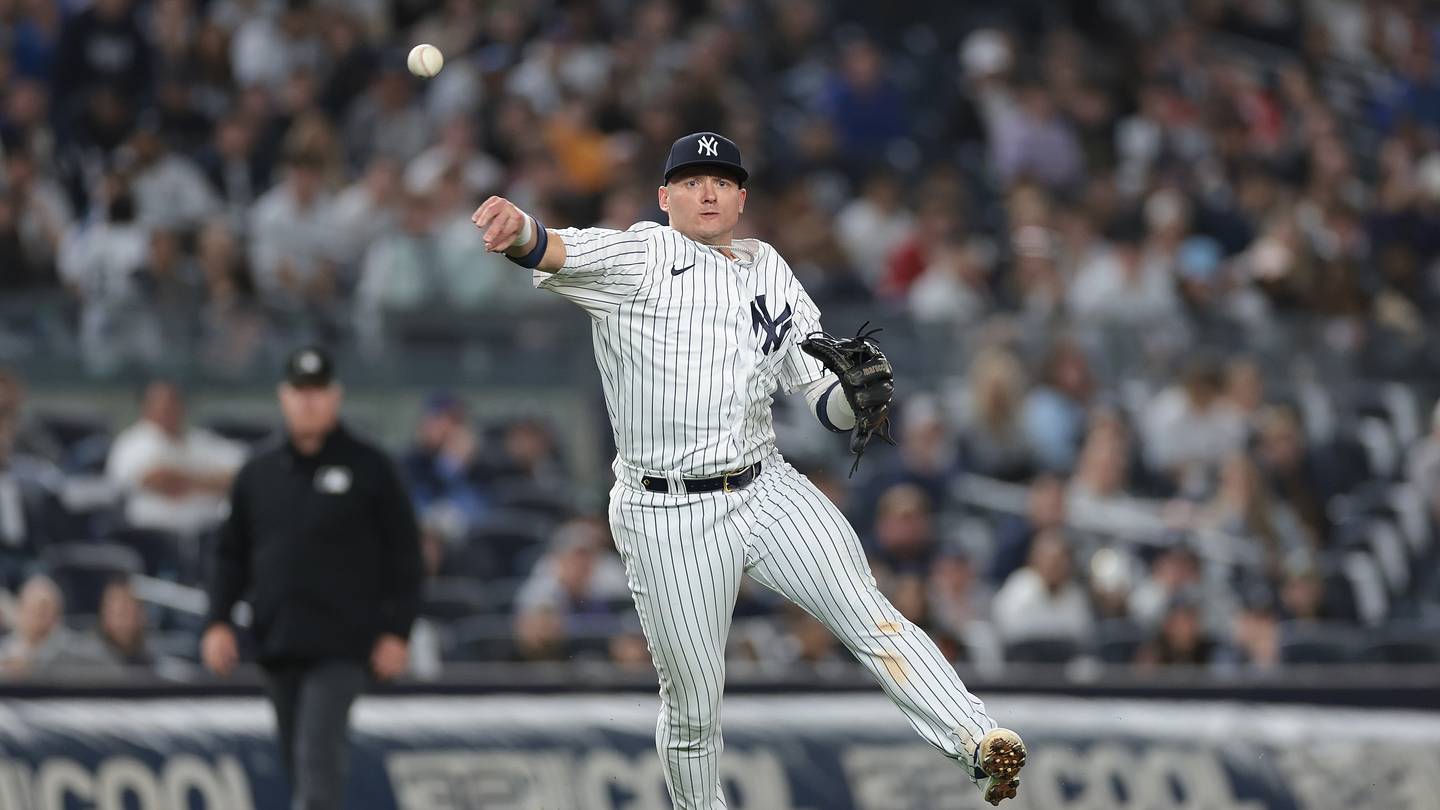 Yankees Place Josh Donaldson, Jonathan Loaisiga on IL