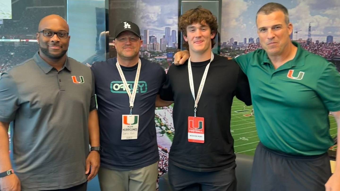 4-Star Calif. LB Weston Port Takes in First Miami Visit