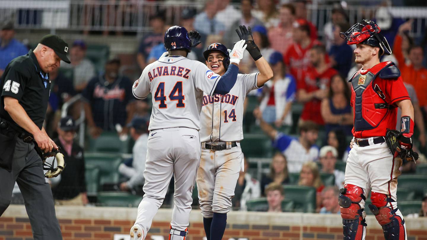 Astros Shake Off Slow Start, Sweep Braves