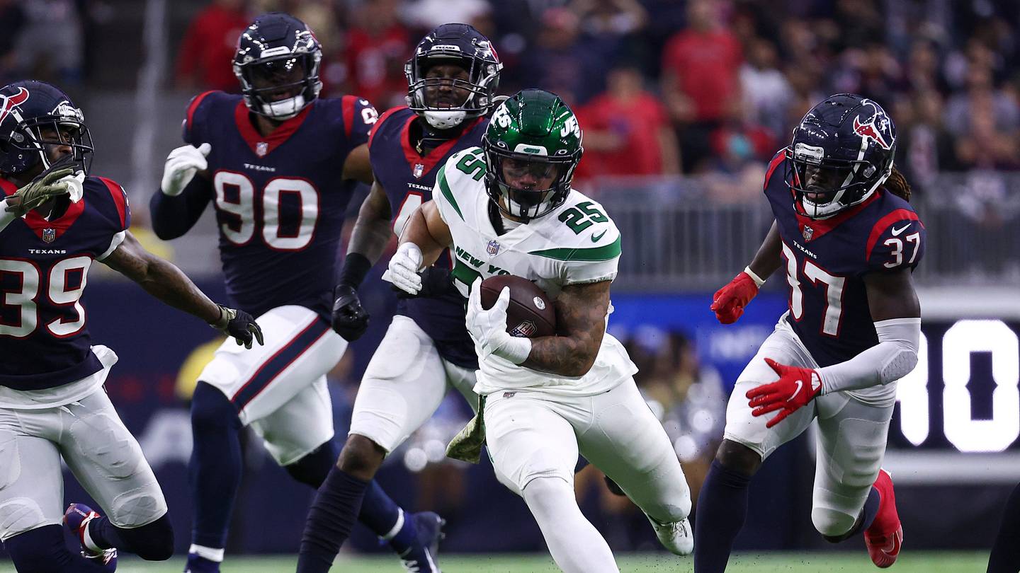 Report: Jets Part Ways with Reserve Running Back Ty Johnson