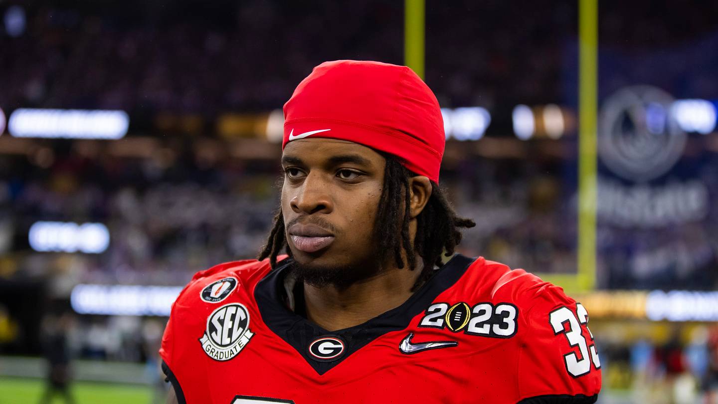 49ers are Drafting Defensive End Robert Beal Jr. With the No. 173 Pick