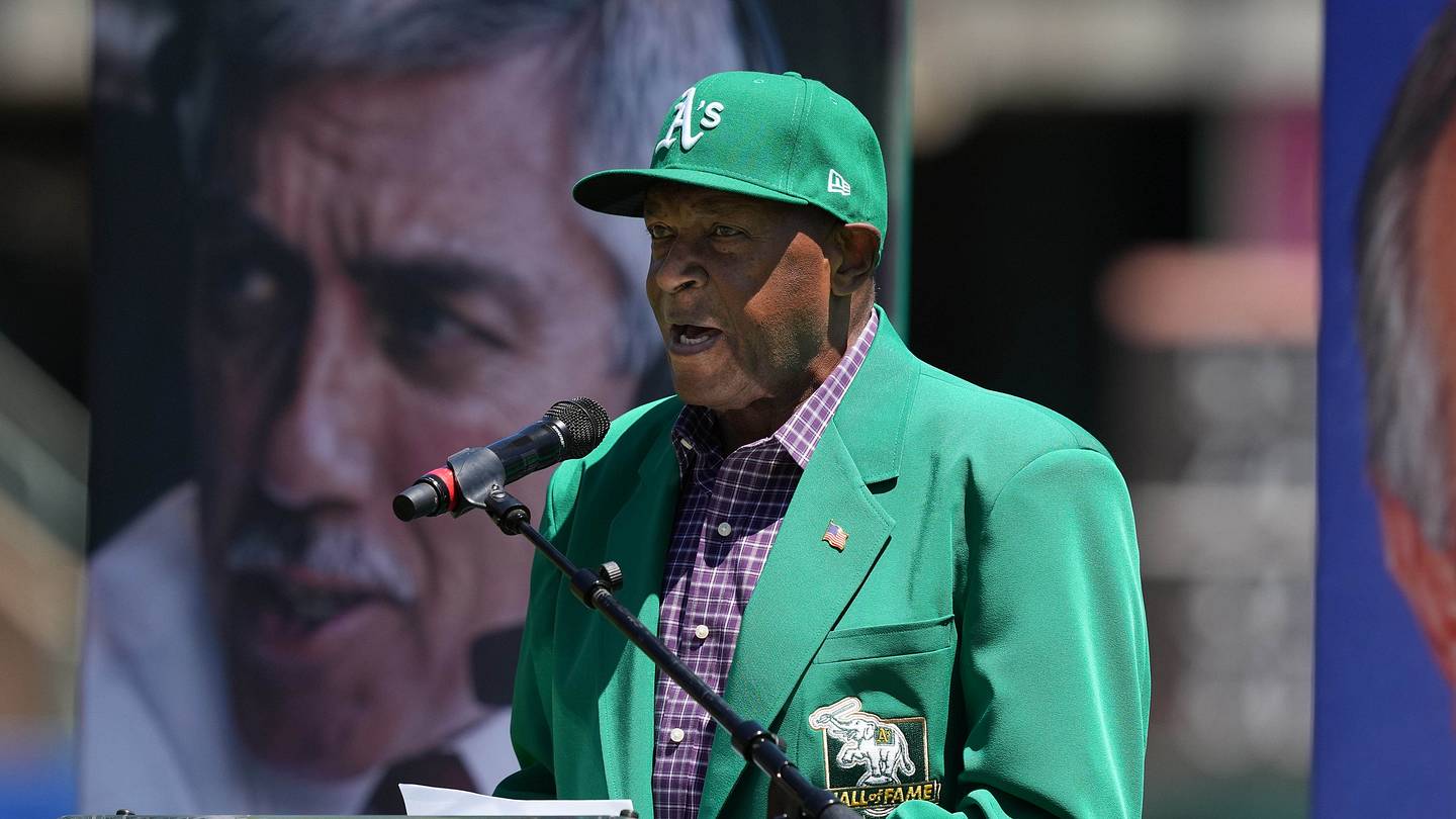 Baseball Legend Vida Blue Dies at the Age of 73