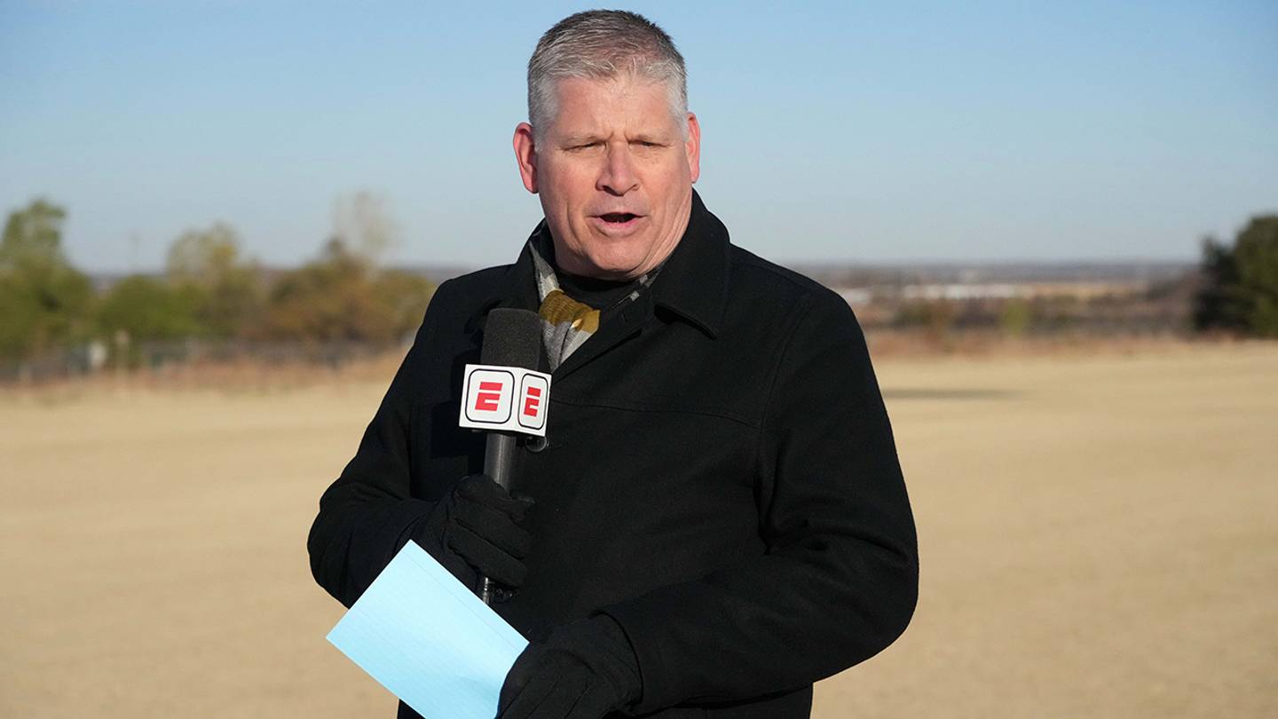 ESPN’s John Anderson Apologizes for Insensitive Comment About Golden ...