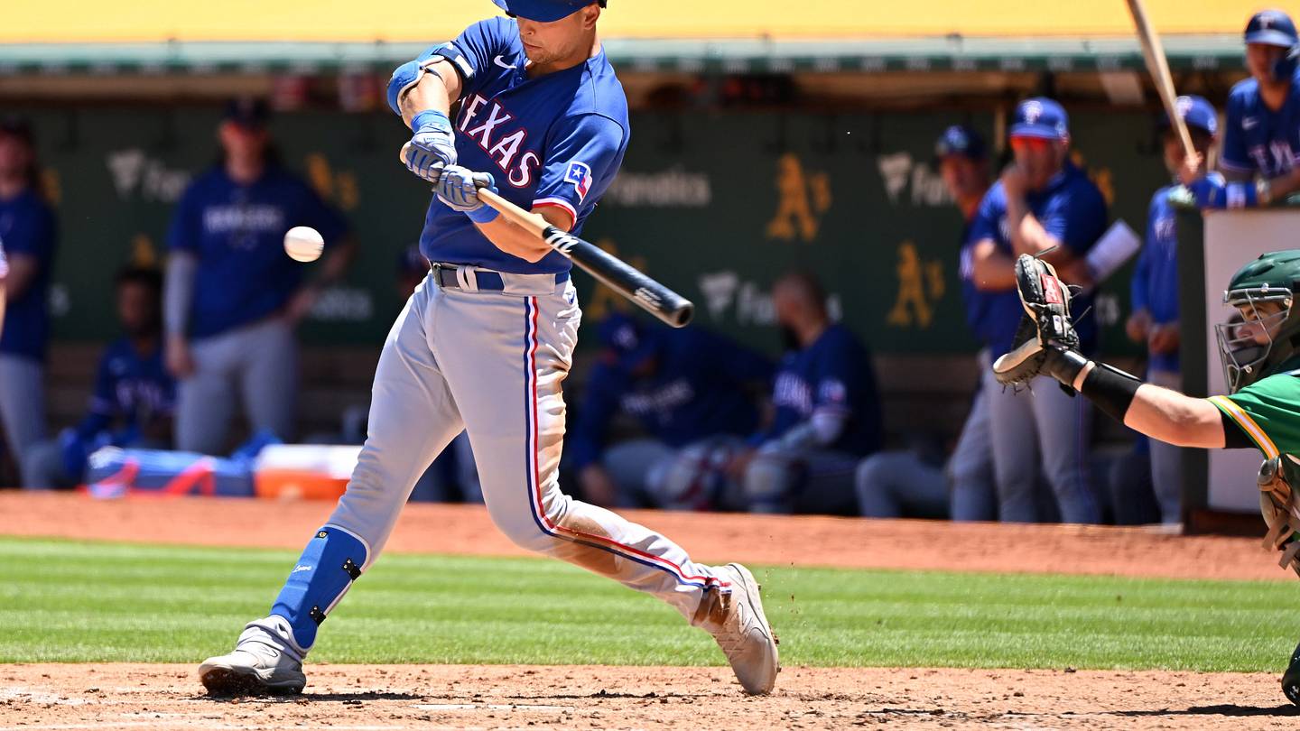 Nathaniel Lowe Streaking for Texas Rangers
