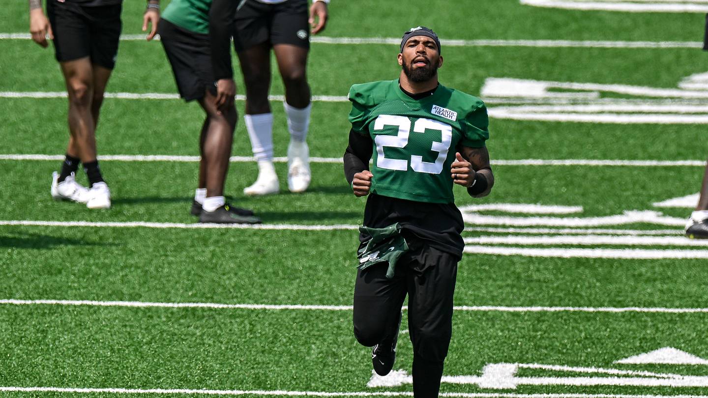 Former Raven Chuck Clark Requested Trade Last Year, 'Excited to be Here ...
