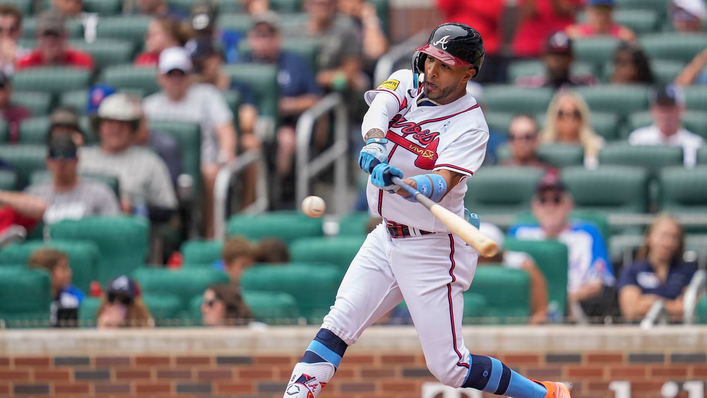 Takeaways: The Braves beat the New York Yankees 11-3 to open the series