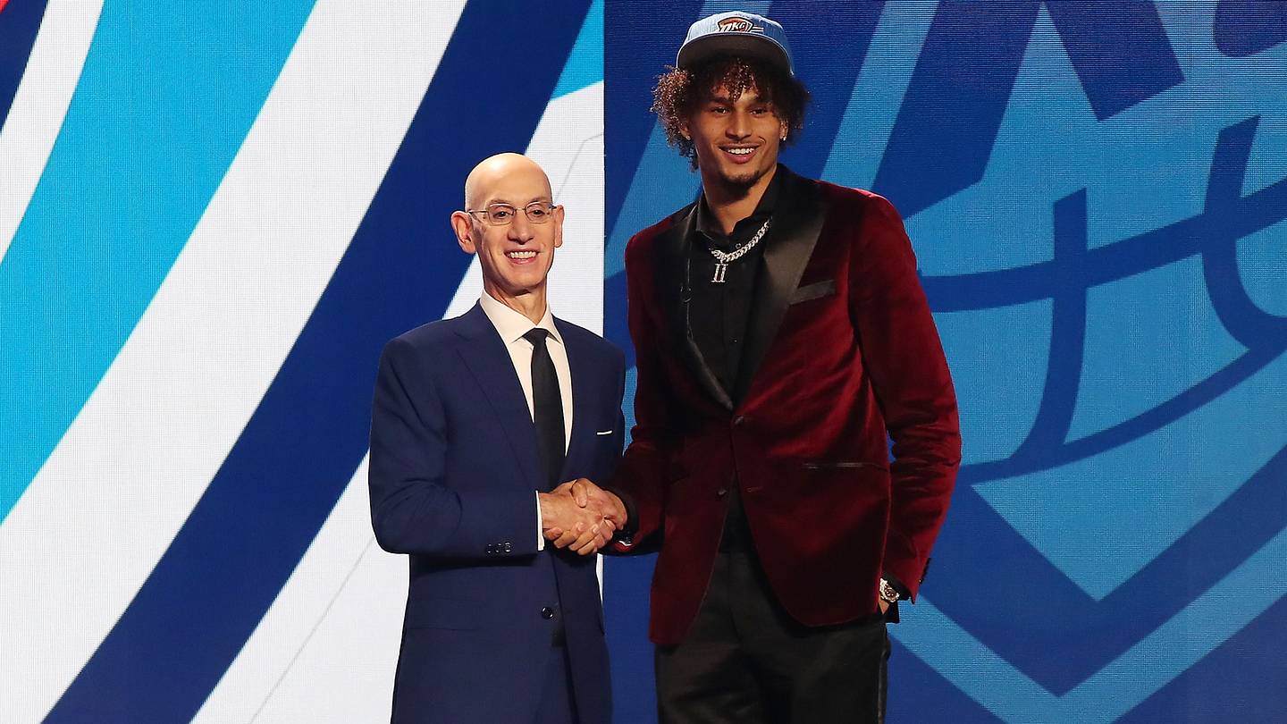 Mavs Rookie Dereck Lively II Strives to Provide For Mother; Carry On ...