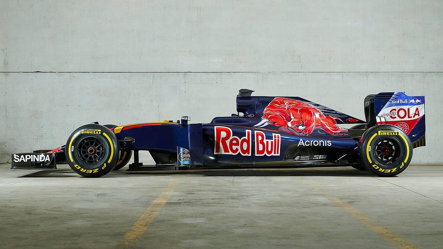 Max Verstappen's Toro Rosso F1 Car Being Auctioned Off By AlphaTauri