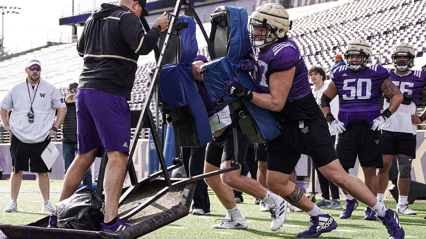 Husky Roster Review: Buelow Gets Second Chance to Excel