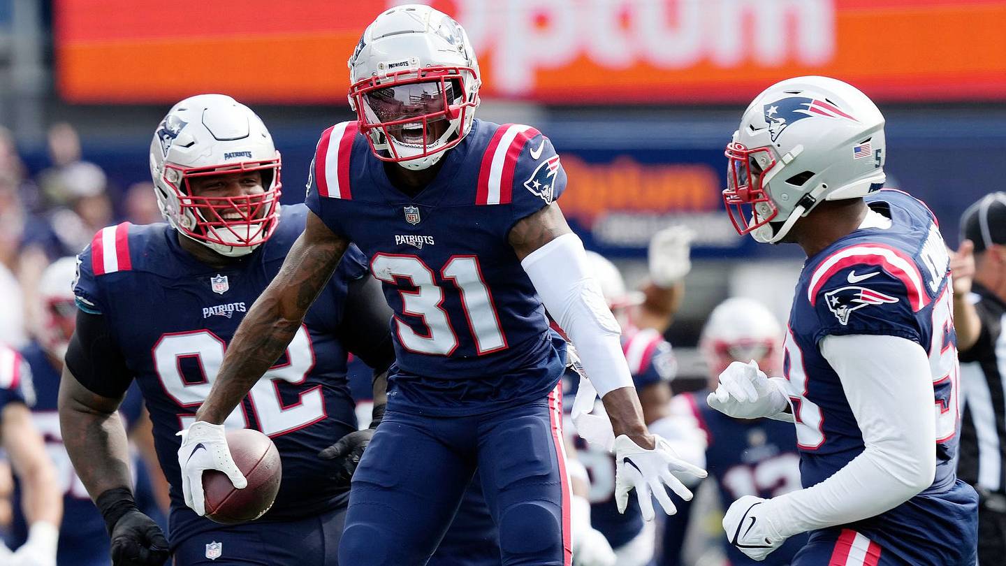 Patriots’ Jonathan Jones Blasts NFL’s Gambling Policy Following Suspensions