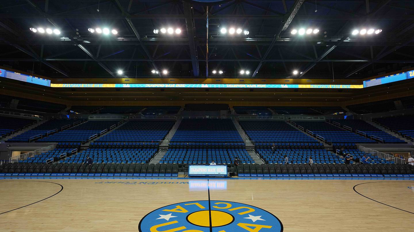 UCLA Basketball: Son Of Lakers Legend Commits To Bruins