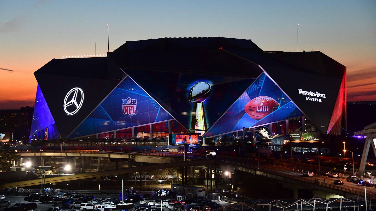 LOOK: Falcons' Mercedes-Benz Stadium Opening New Luxury Seating