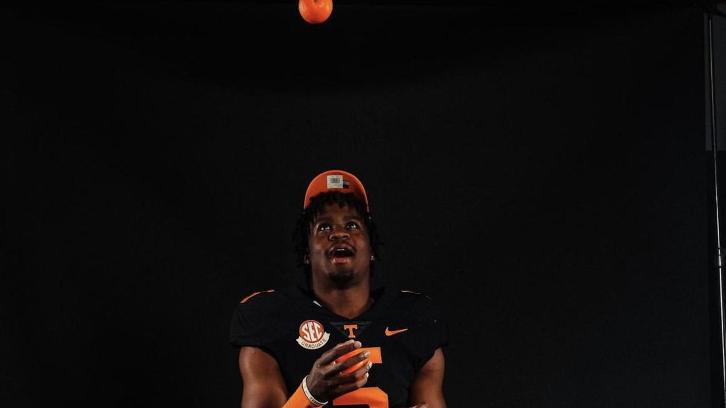Jordan Ross Turns Heads During UA All-American Week