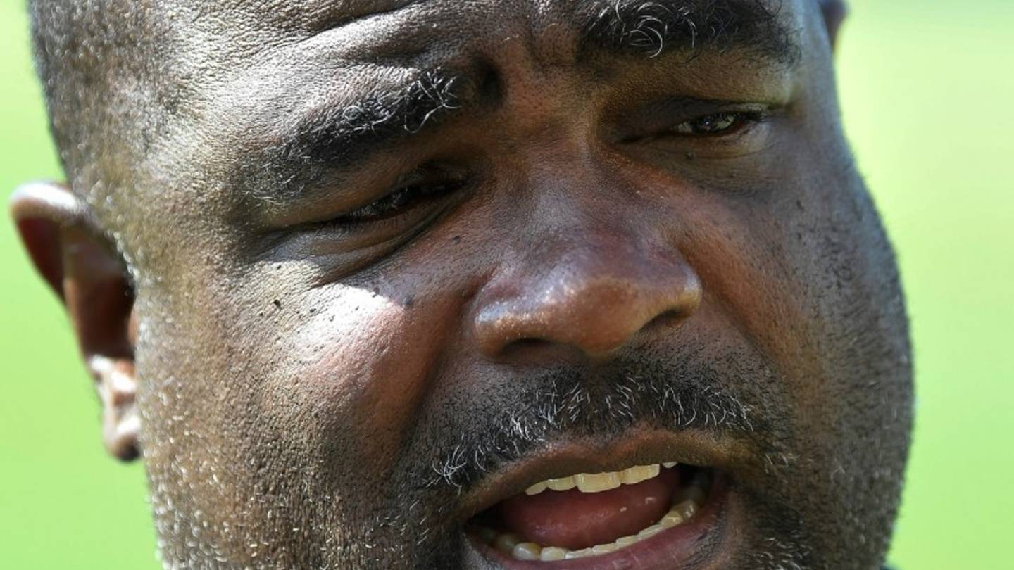 Tennessee Titans DL Coach Terrell Williams Serving as Acting Head Coach ...