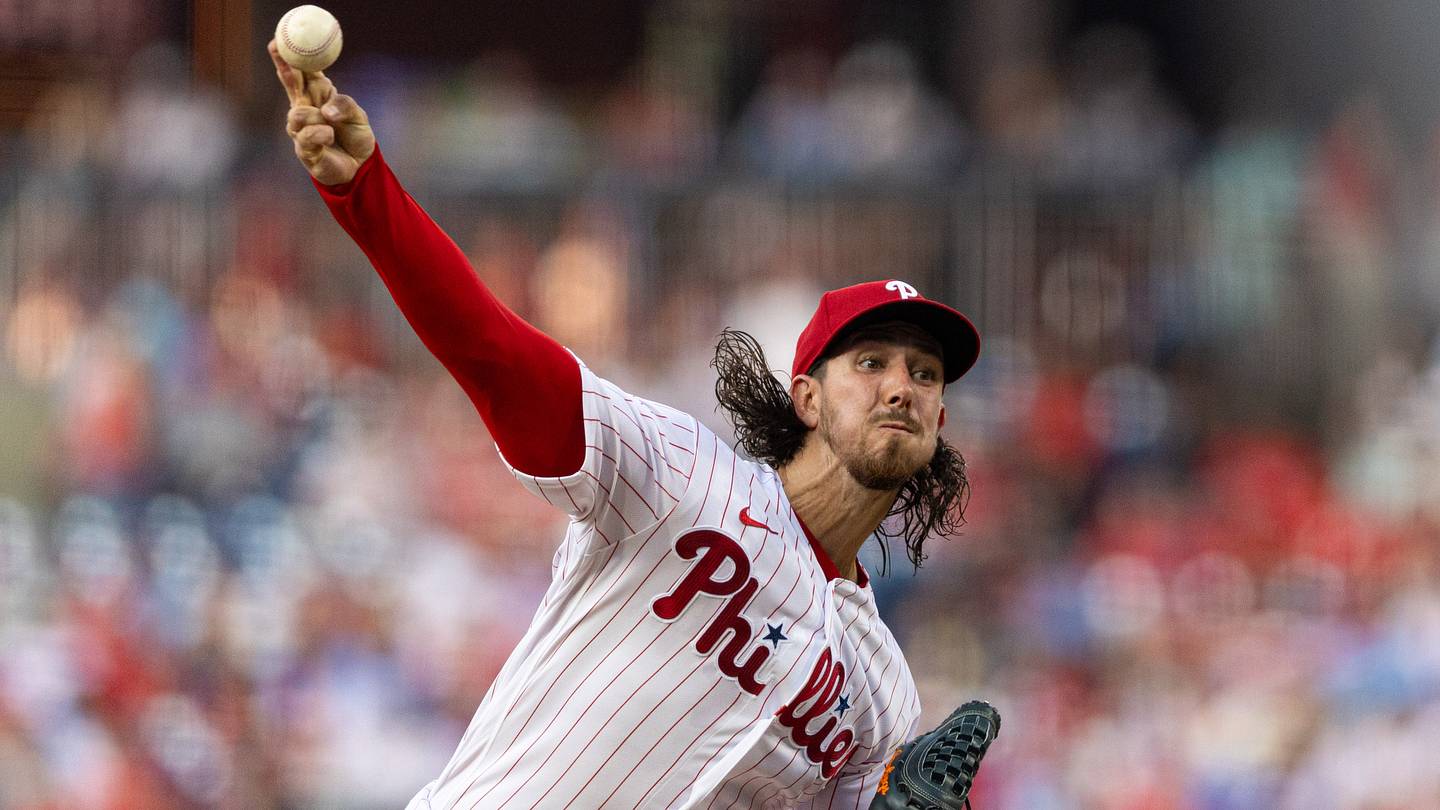 Philadelphia Phillies Star Pitcher Could Move Into Bullpen