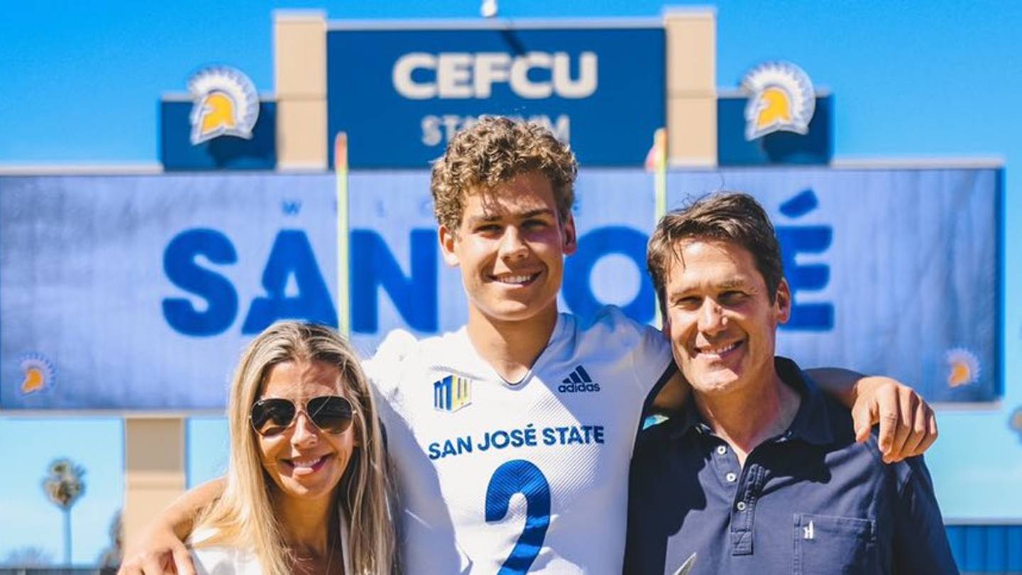 Quarterback Luke Duncan Picks Up Offer From UCLA Football