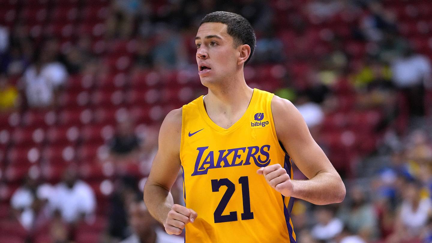 Cole Swider Scores Game High 21 in Lakers Win