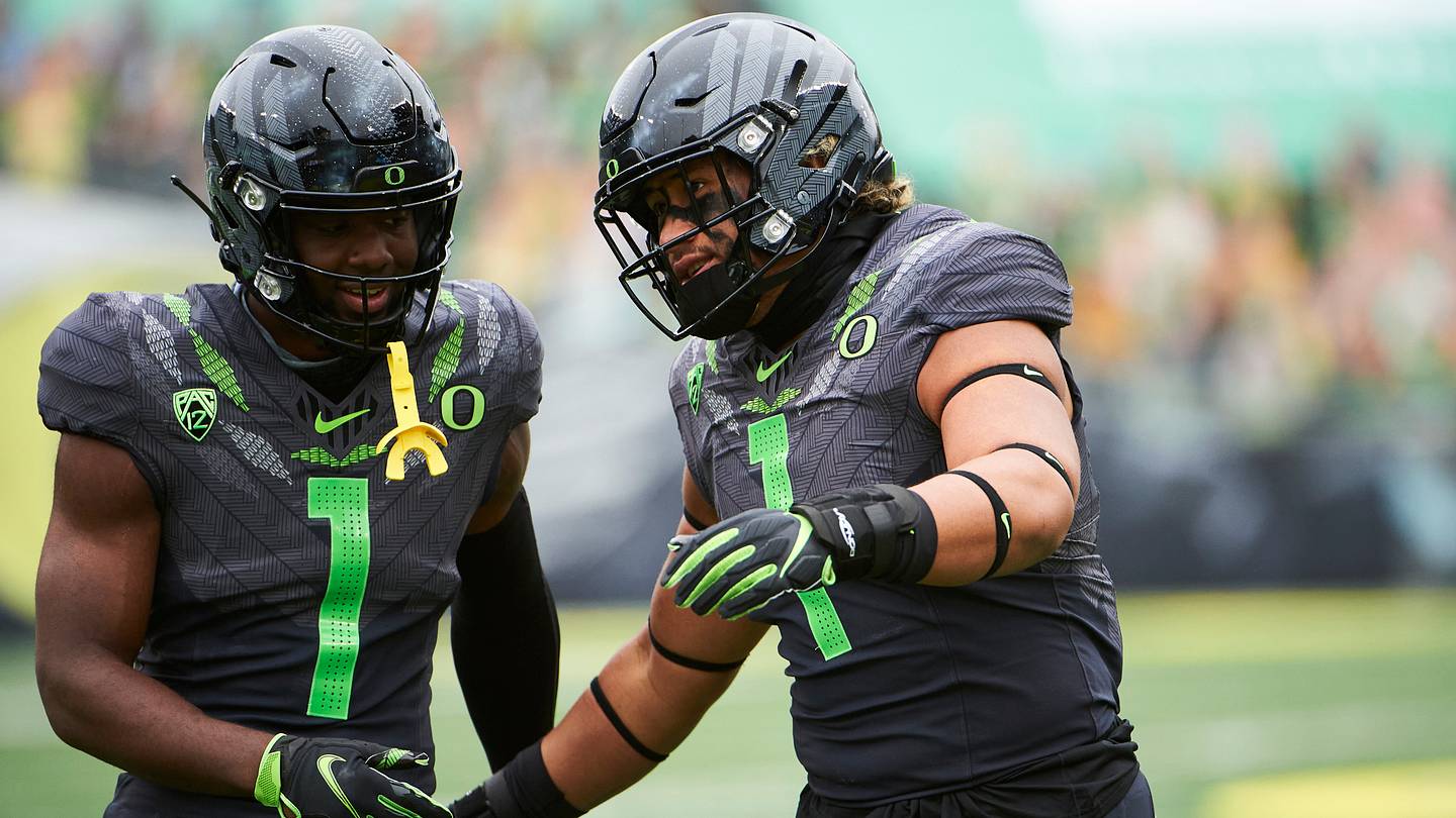 College Football Defense Awards Preview 2022