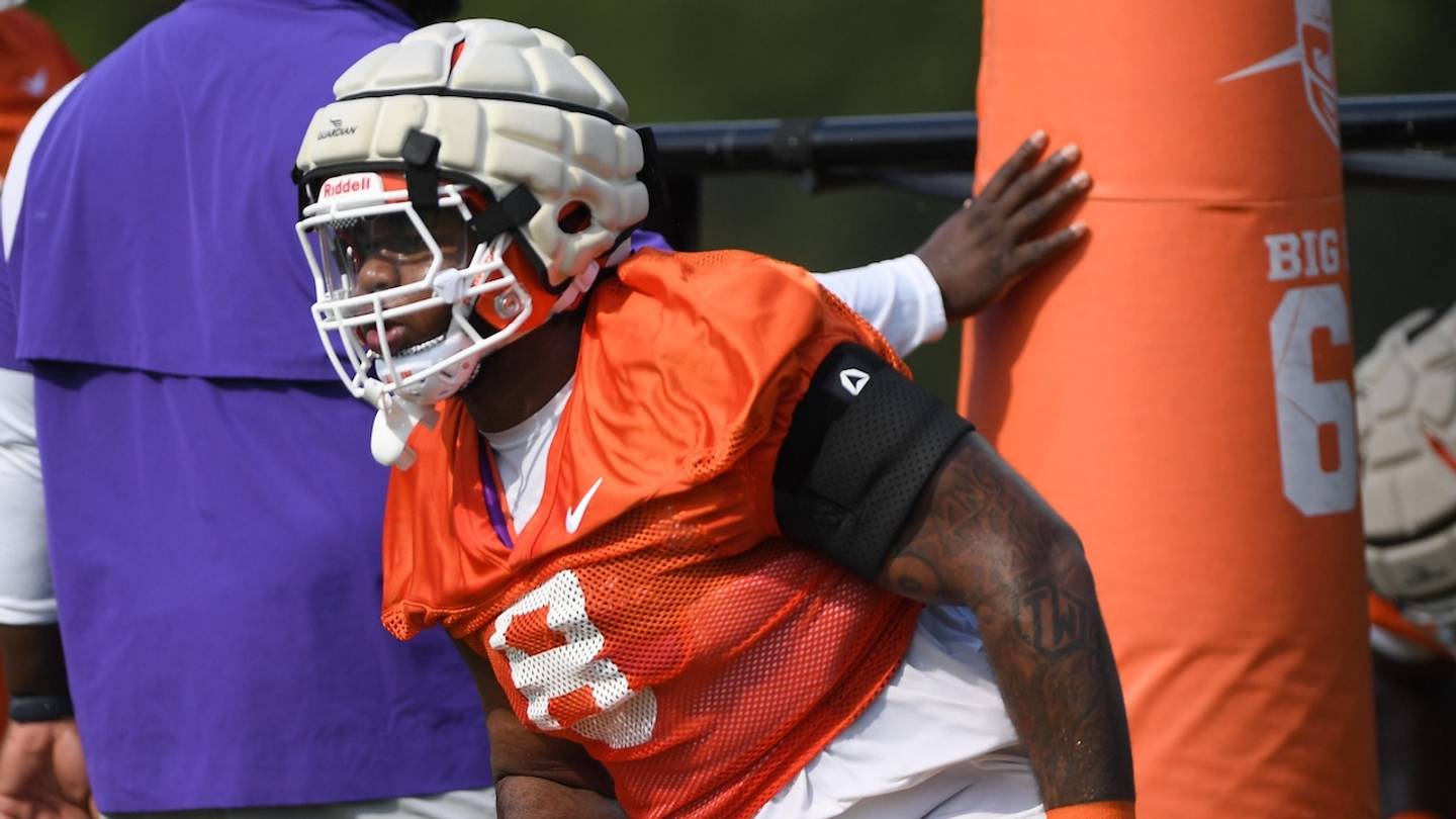 Injury Report: Clemson Defensive Tackle to Miss a Few Weeks, Joseph ...