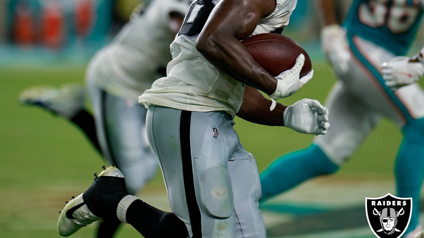 Raiders Rookie Running Backs Continue to Shine