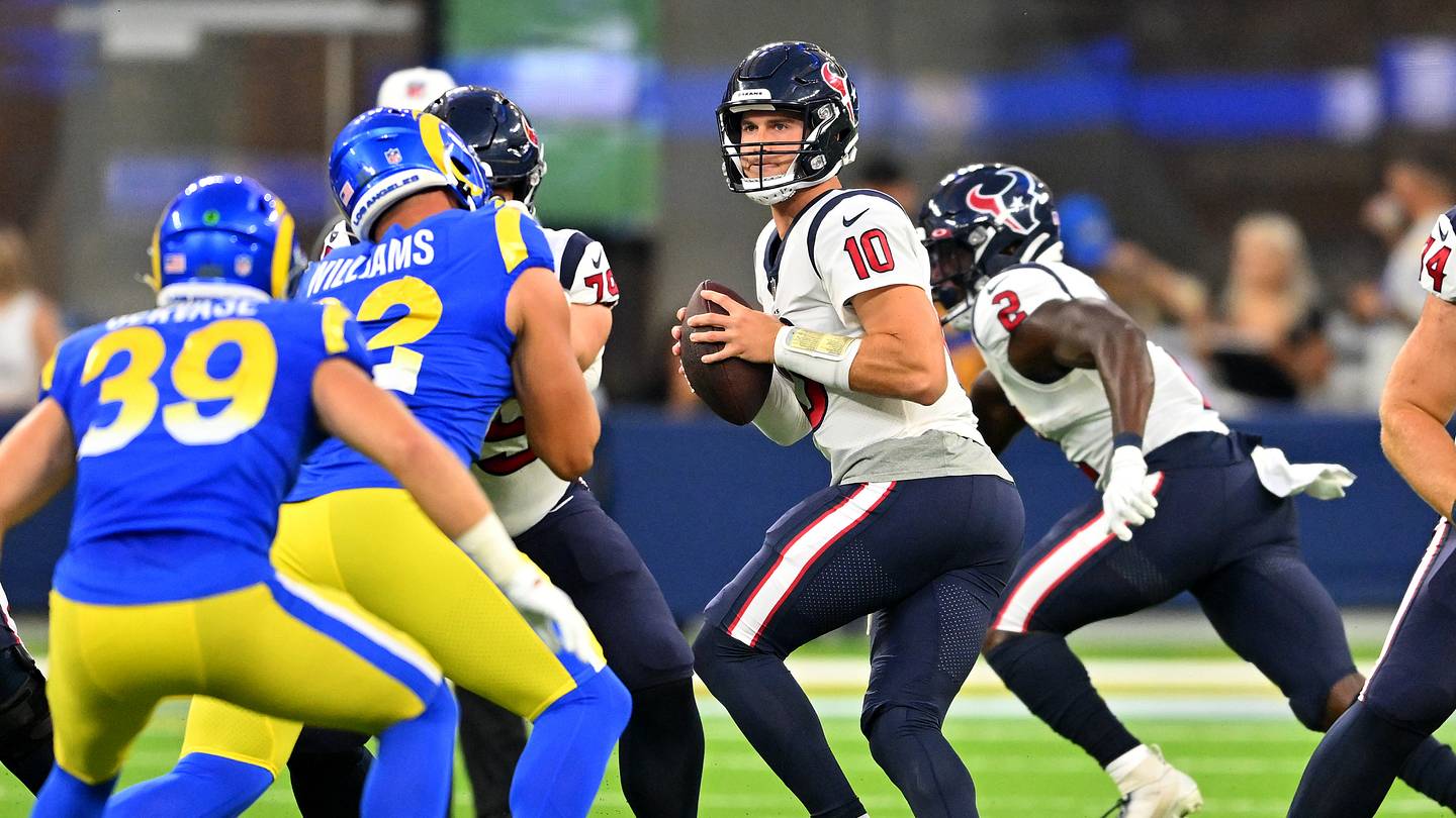 Texans Offensive Depth Chart: Week 1 Surprises?