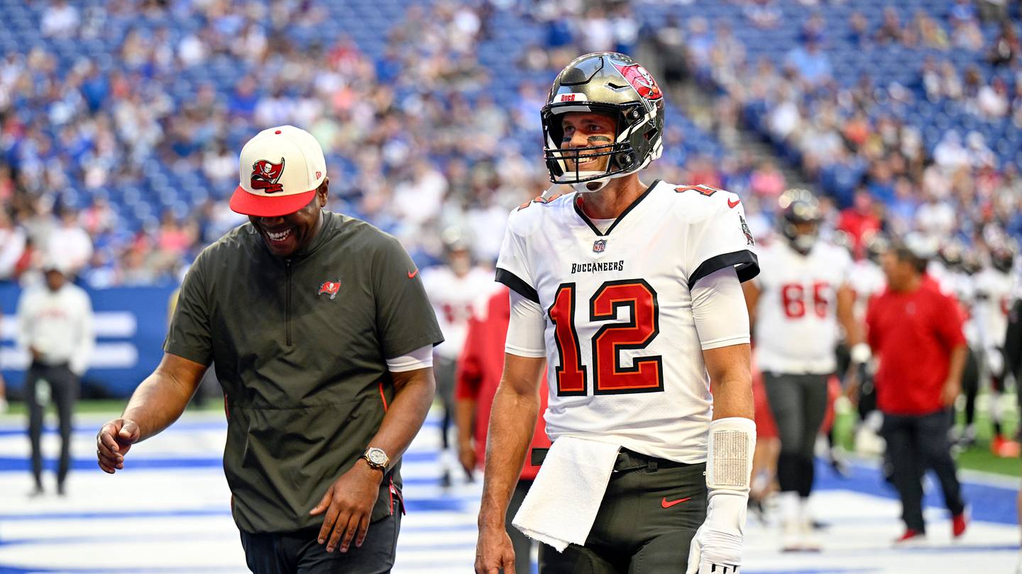 Tom Brady Looks Sharp in Return to Live Game Action