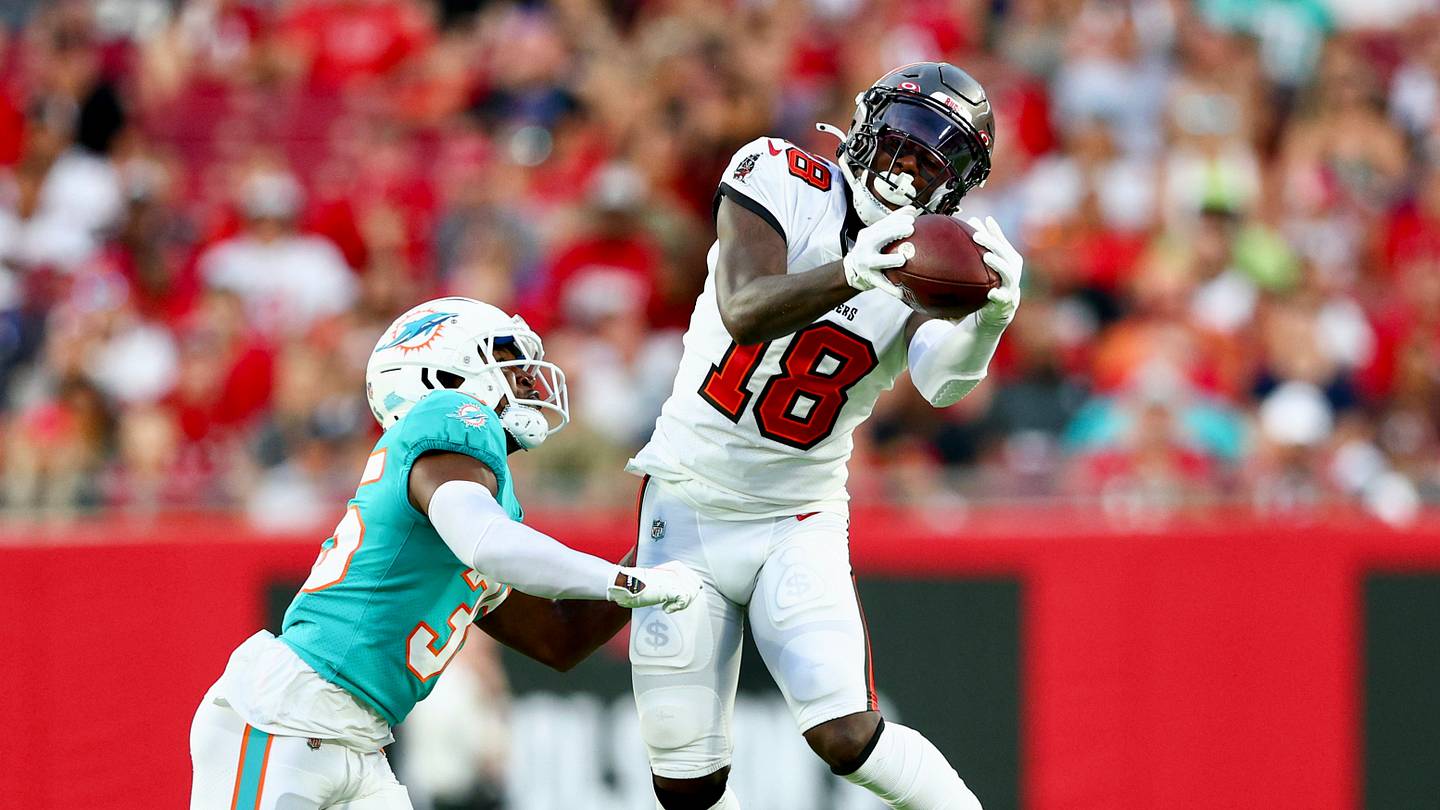Report: Buccaneers Make Surprising Wide Receiver Cut