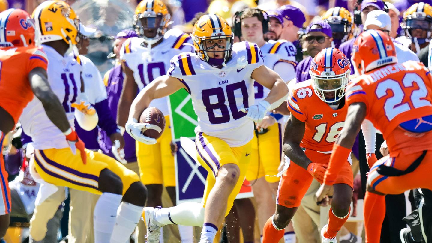 Brian Kelly Hopeful the Tigers Can Get Jack Bech More Touches