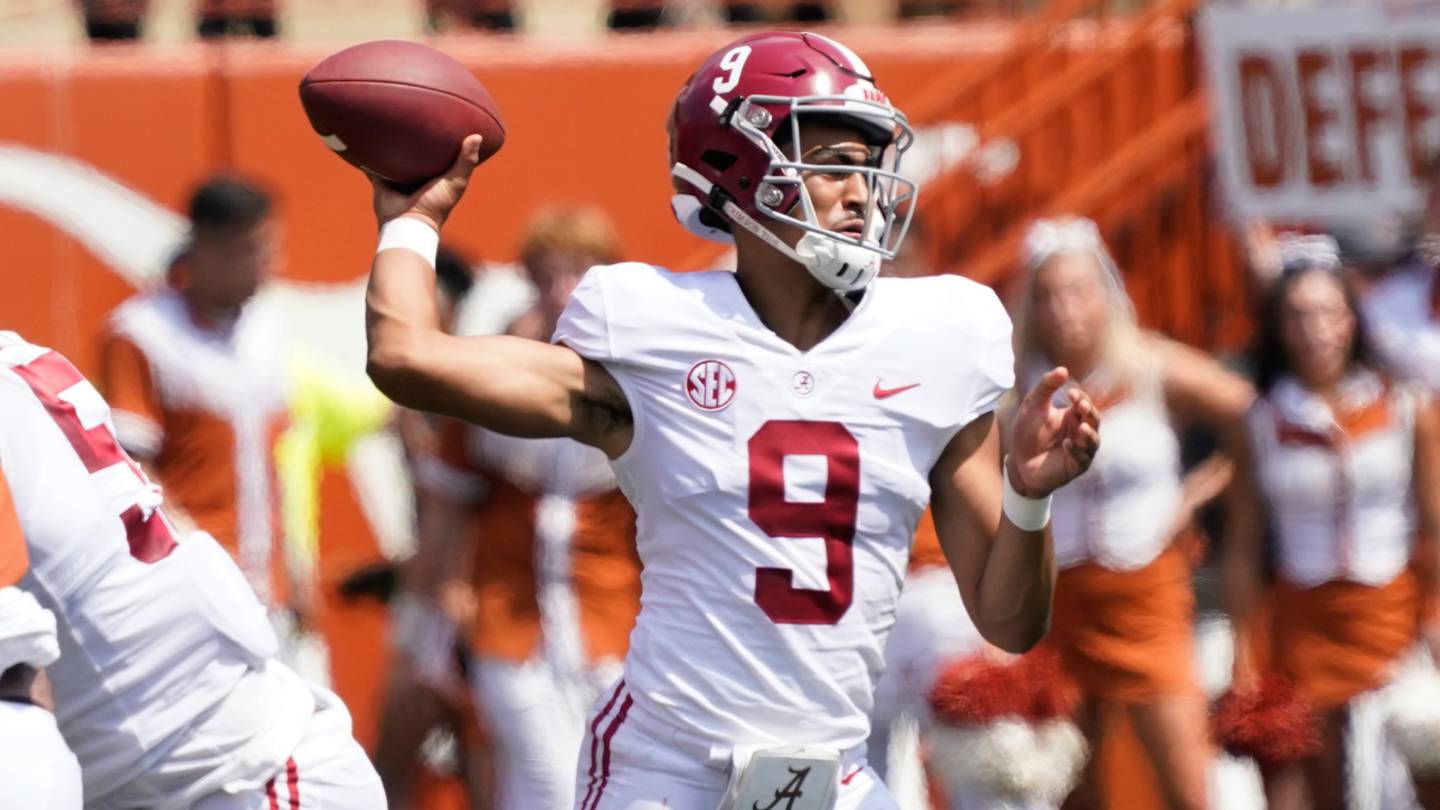 Alabama Survives Texas With Late Scoring Drive by Bryce Young