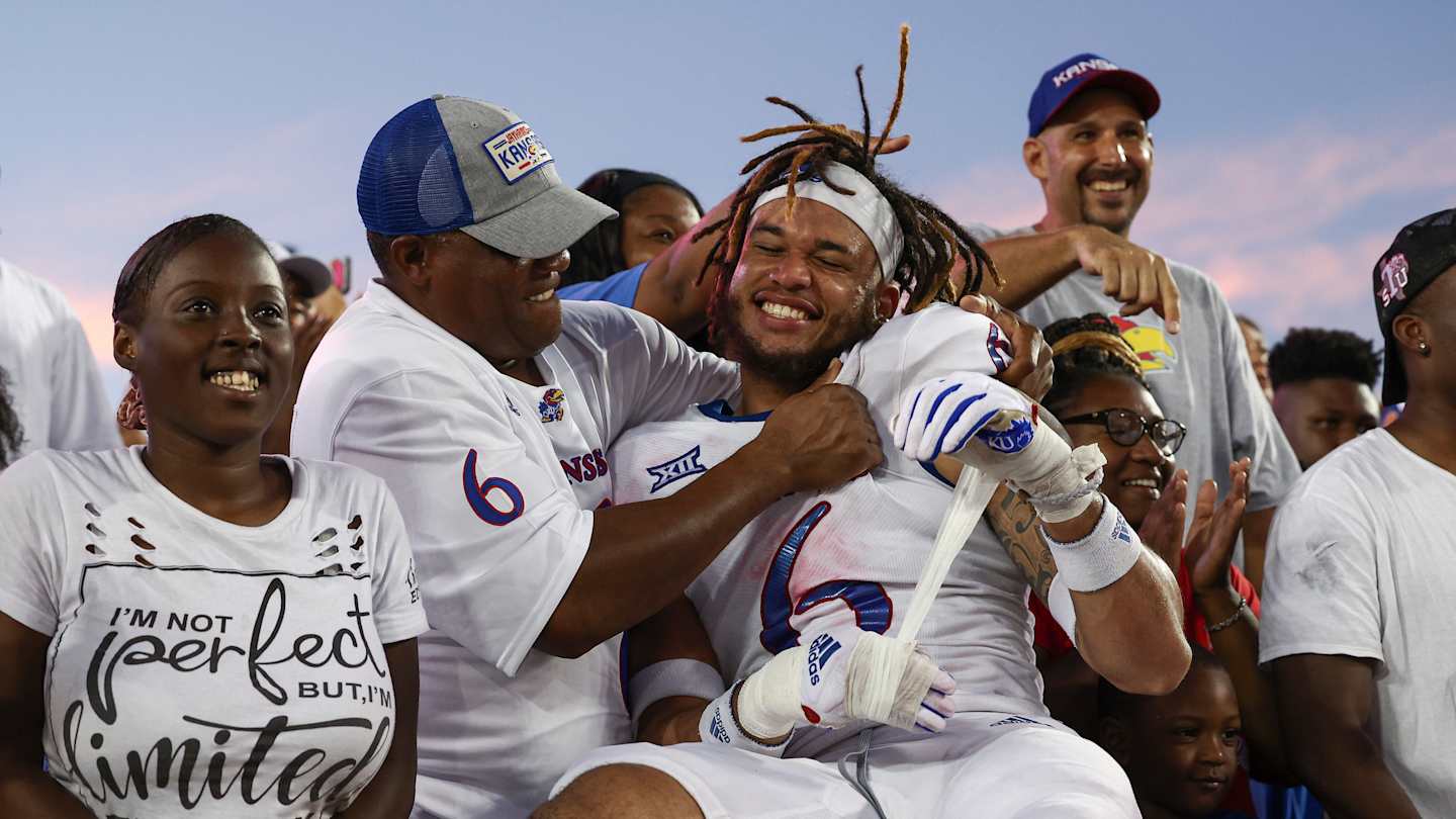 Daniels starred against Houston, but Logan, Robinson, Young flashed as ...