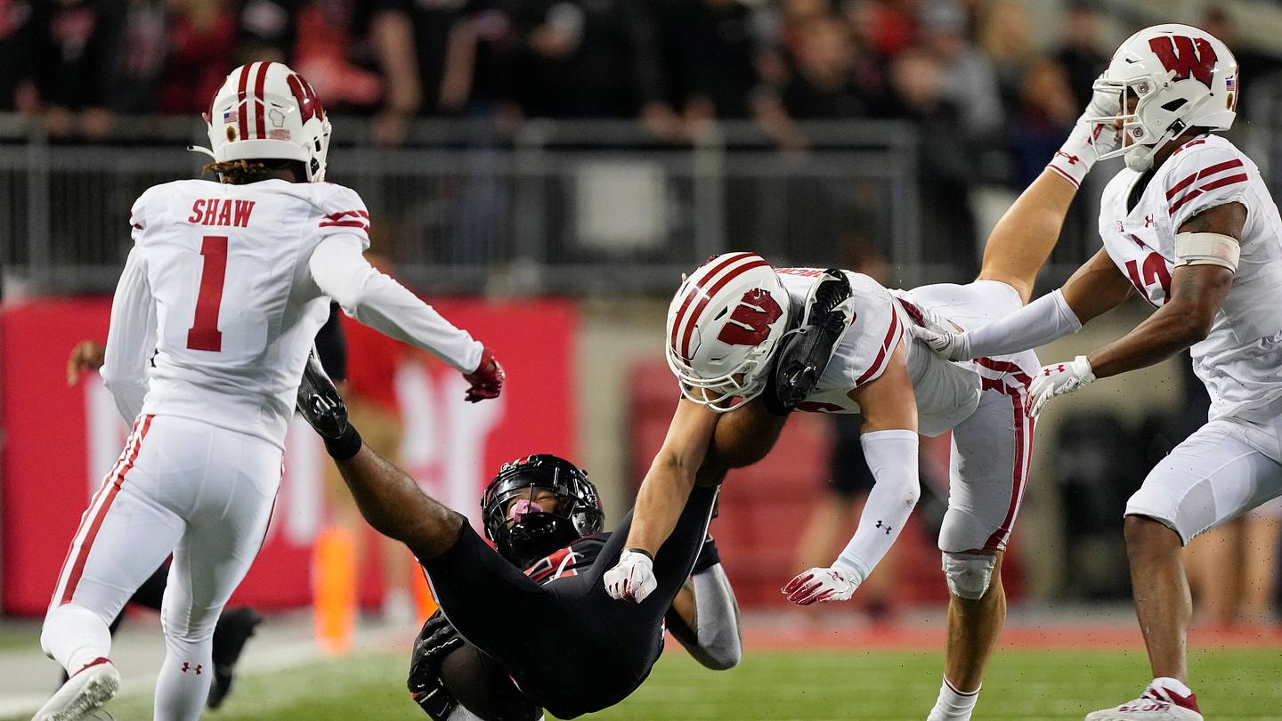 Wisconsin football: Three questions for Week 5 vs. Illinois
