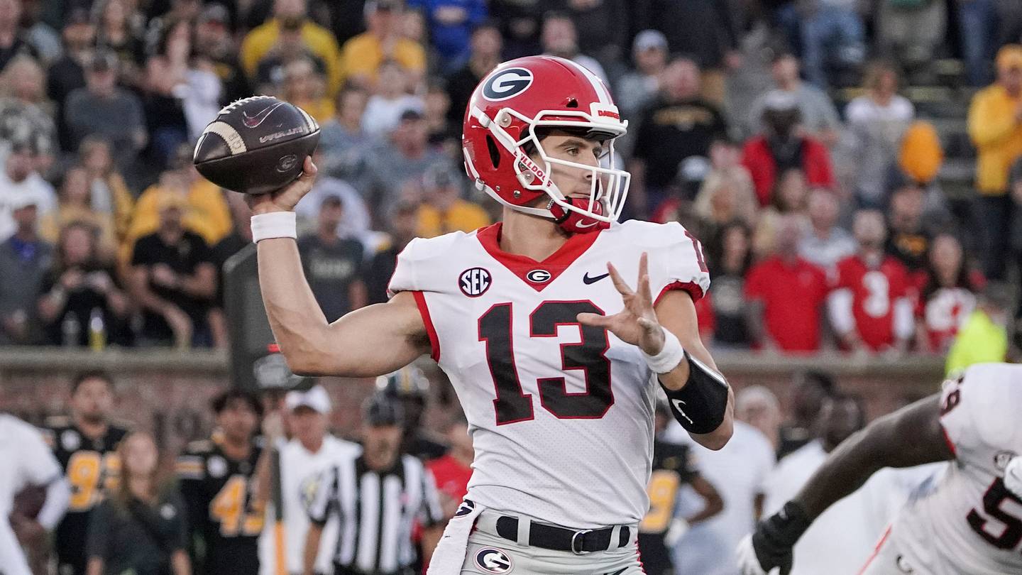 Halftime Notes: Georgia in Trouble in Columbia against Missouri