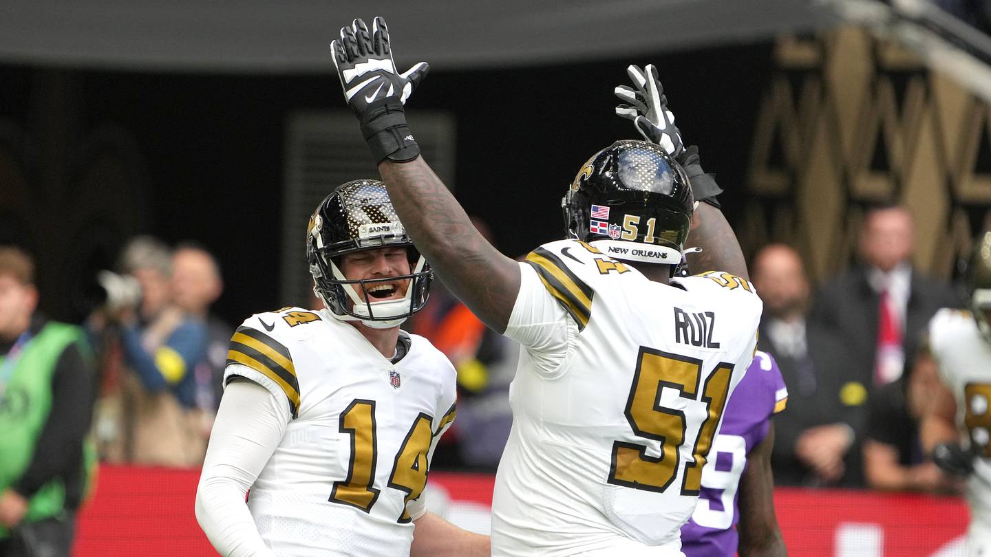 Saints Place Cesar Ruiz on Injured Reserve