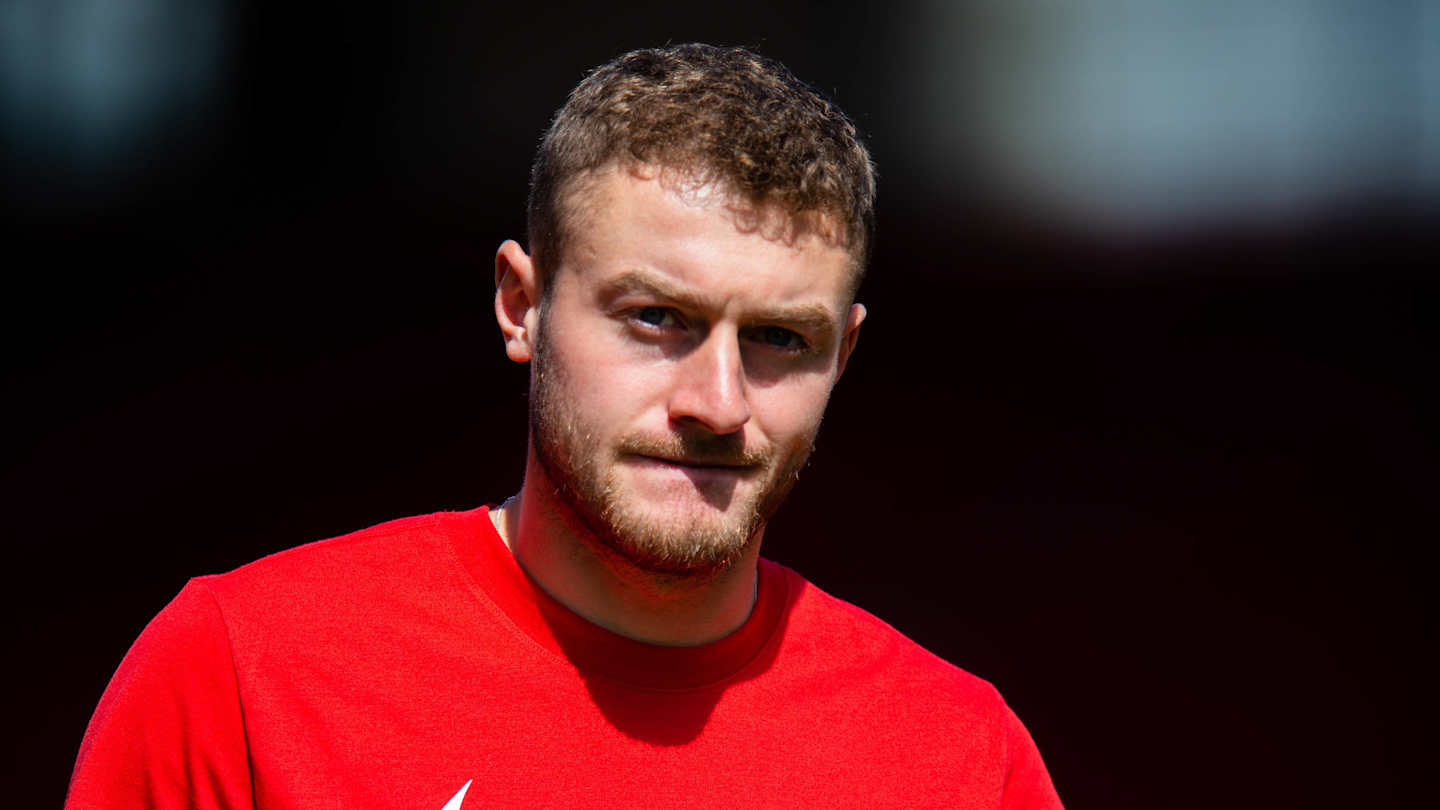 'Back in the building' - Tony Mowbray gives update on Elliot Embleton ...