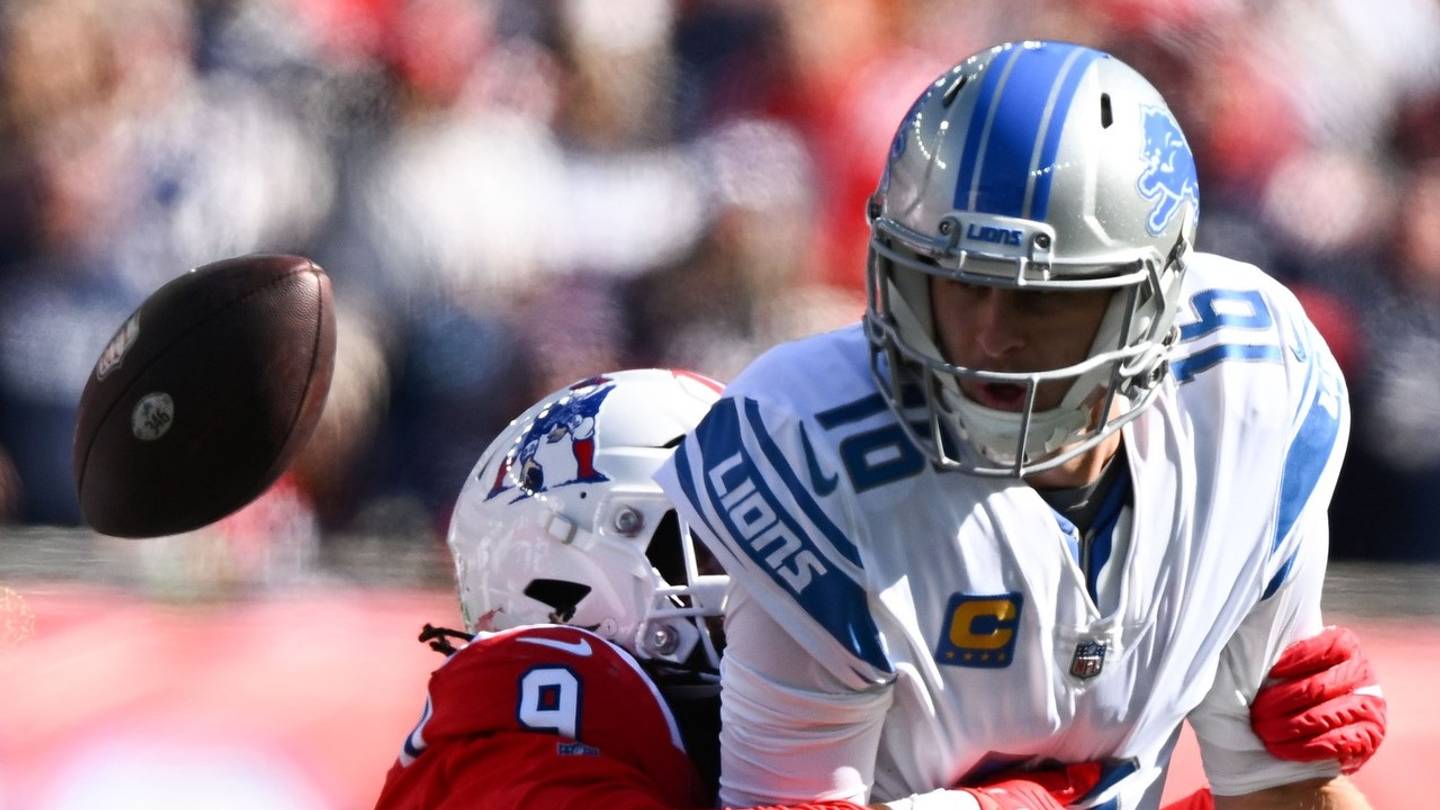 Same Old Lions Have No Answers in Shutout Loss to Patriots